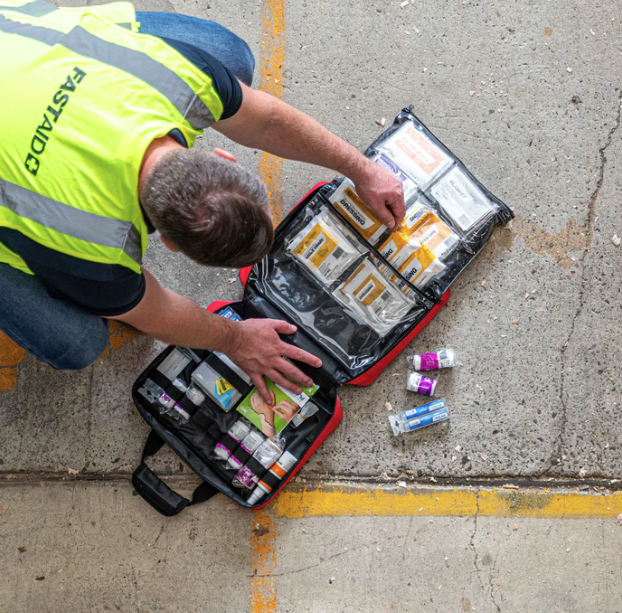 First Aid Kit, R2, Workplace Response Kit, Soft Pack/Metal Wall Mount ...